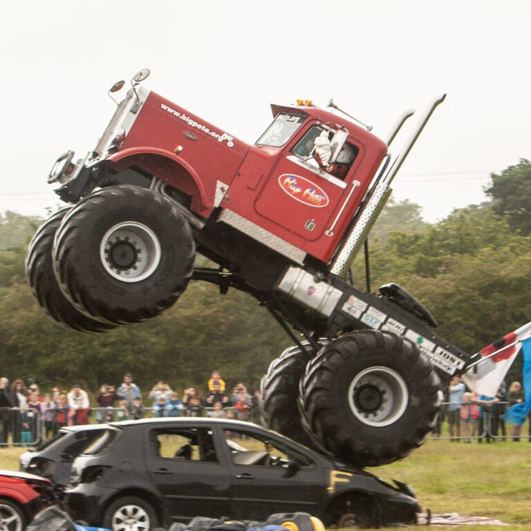 OMG Stunt Show – OMG Stunt Show